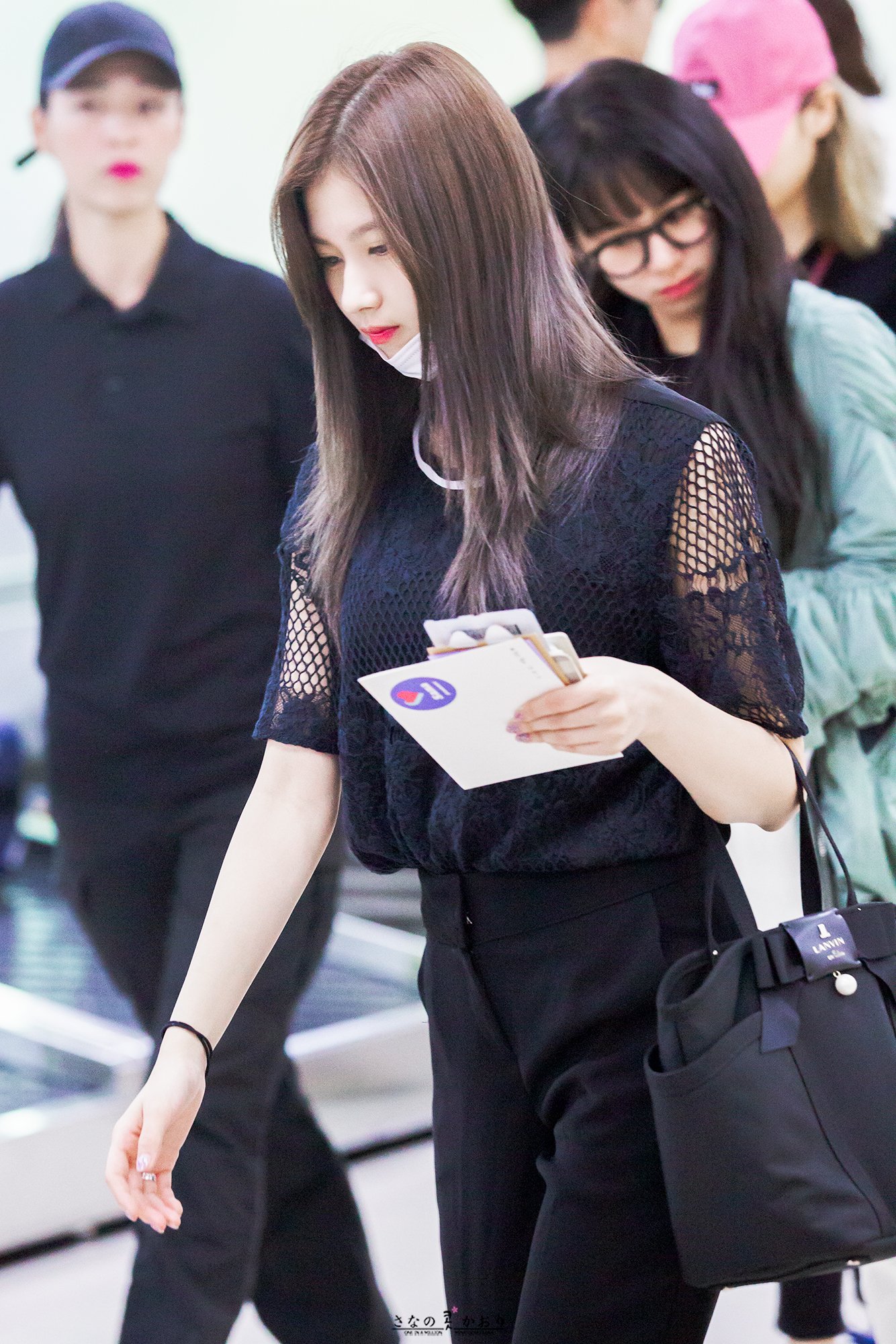 Dl6tTKFVAAAbt1y - Gifyu